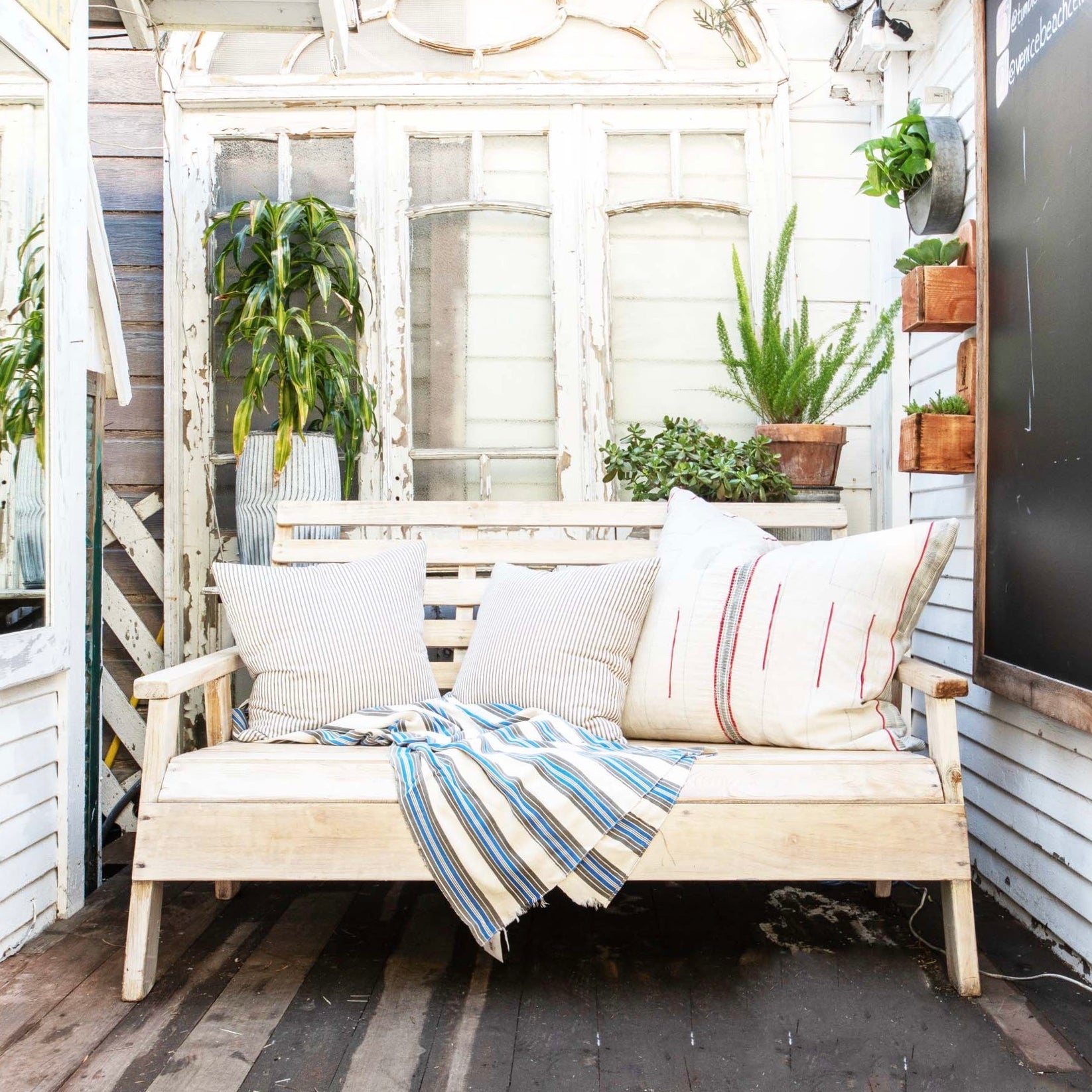 The North Shore Bench – Tumbleweed & Dandelion LLC